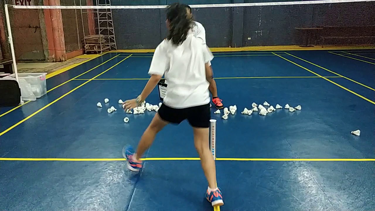 Shuttlecock controlling drills - YouTube
