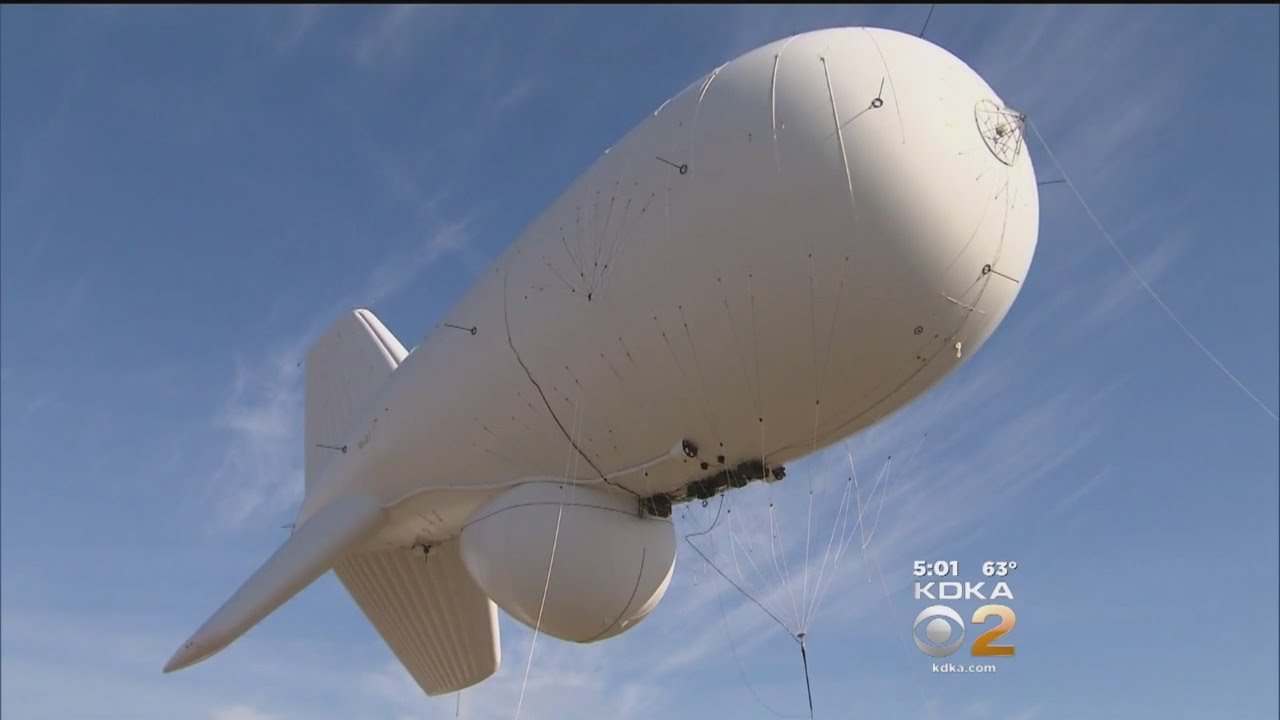 Army Blimp Breaks Loose, Drifts Over Pennsylvania - YouTube