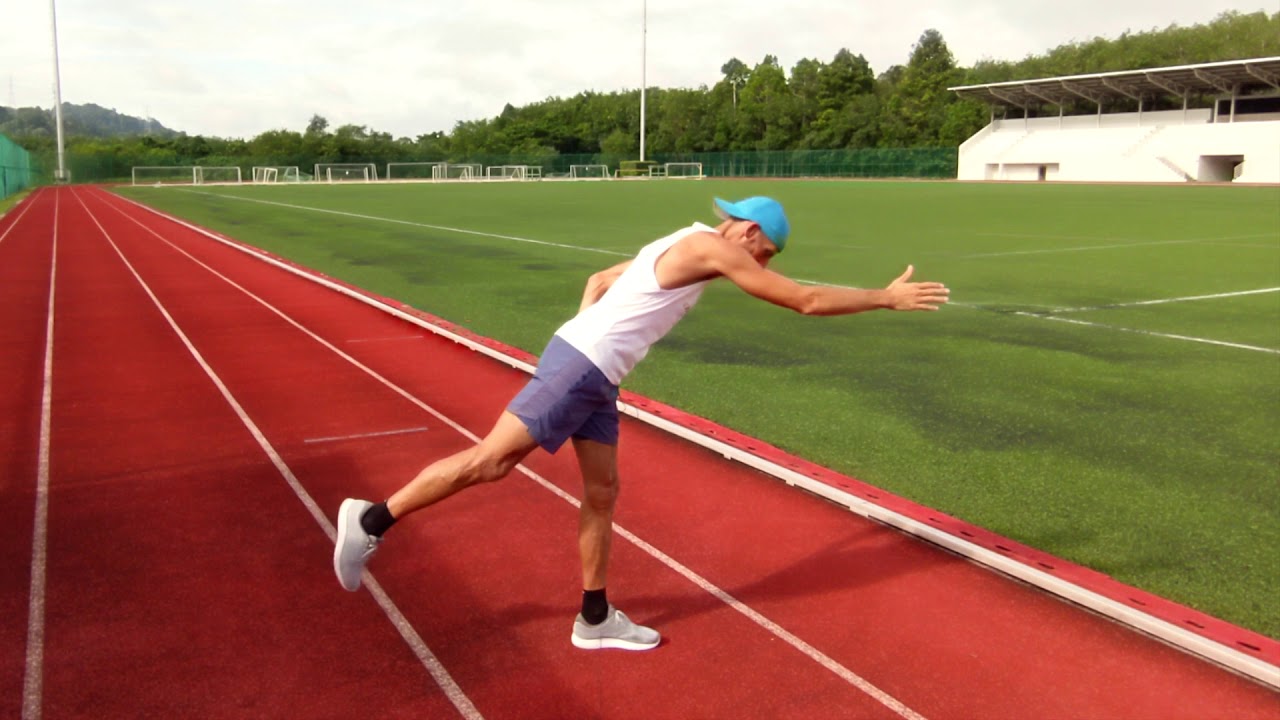 Running form tip of the Week #29: Toe Touch Knee Drive - YouTube