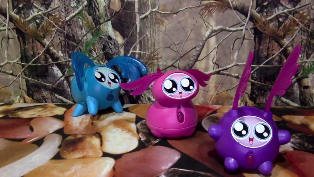 Three Fijit Friends Shimmies - YouTube