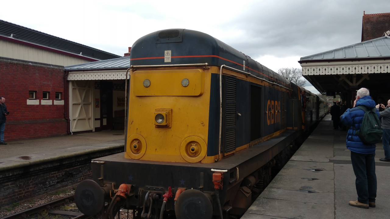 Class 20 & 73 GBRF Bluebell Railway Diesel Gala arriving at Sheffield ...