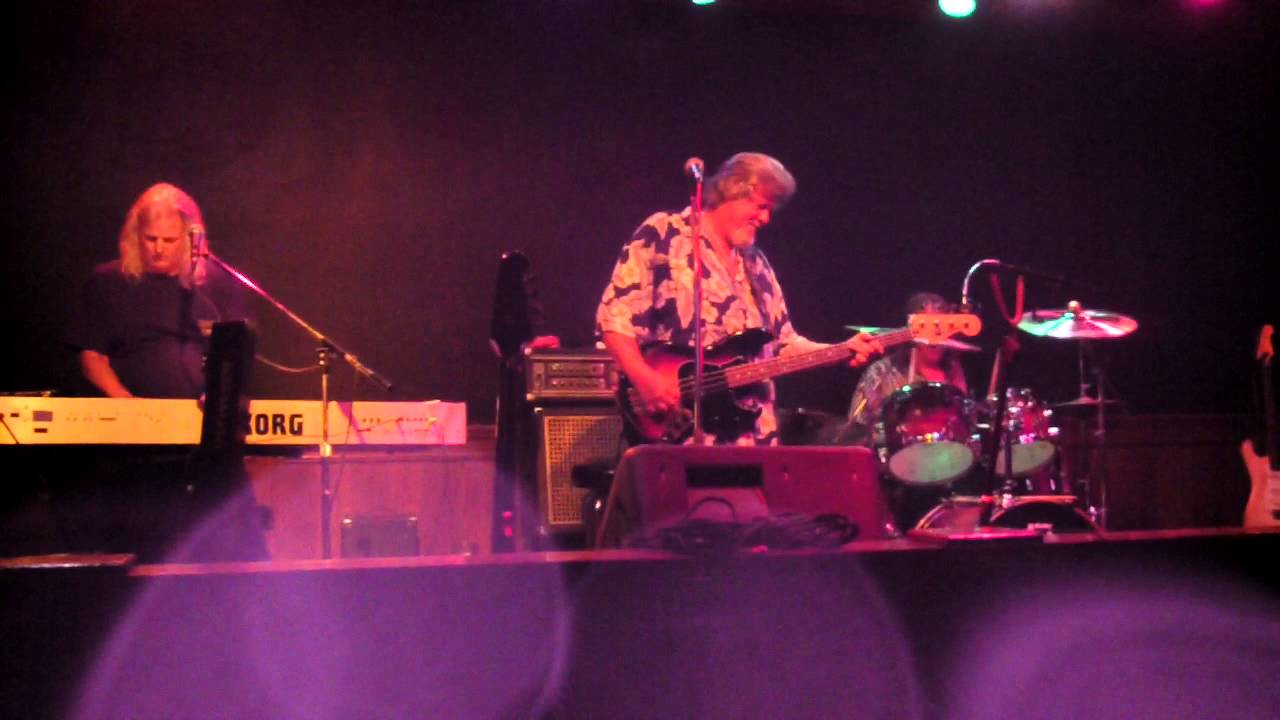 Hal Butler Band - Cover of Highway Star - YouTube