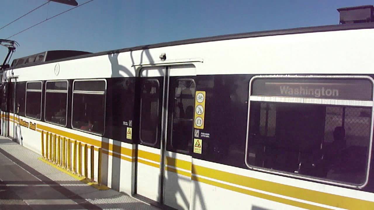 LACMTA Metro A (Blue) Line departs Del Amo Station - YouTube