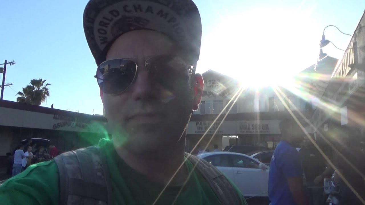 manny fans come from all over to see him after training - EsNews - YouTube