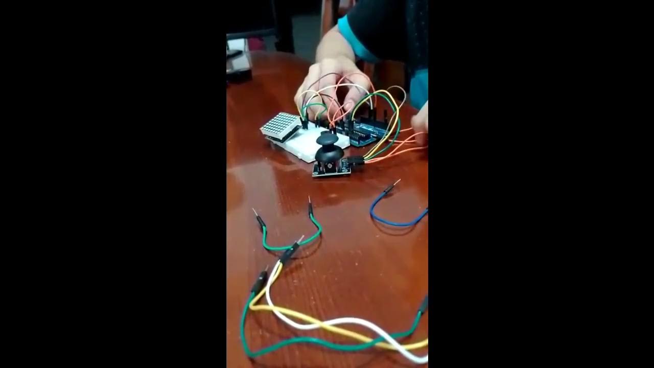 Juego de la serpiente con Arduino - YouTube