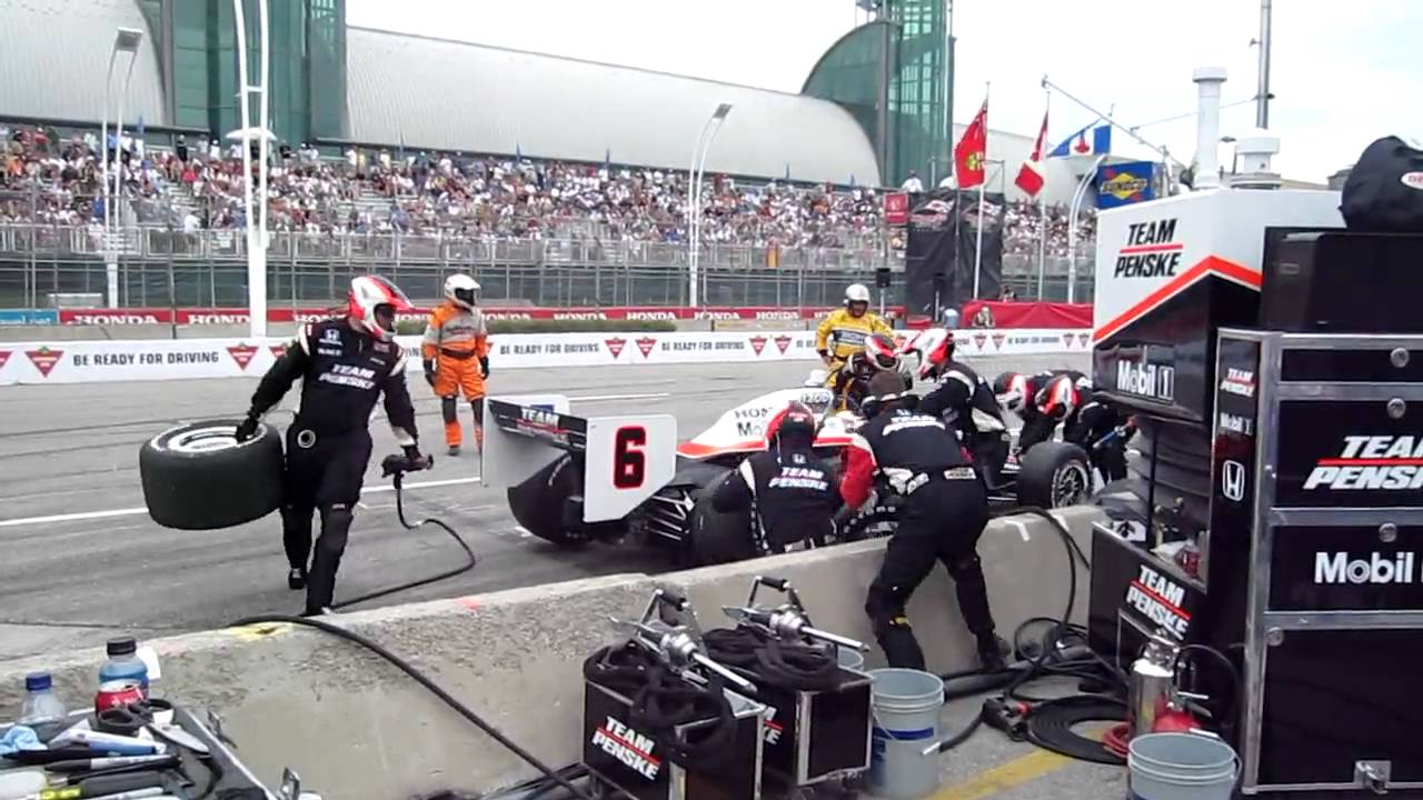 Ryan Briscoe #6 Team Penske Pit Stop - Toronto Indycar 2010 - YouTube