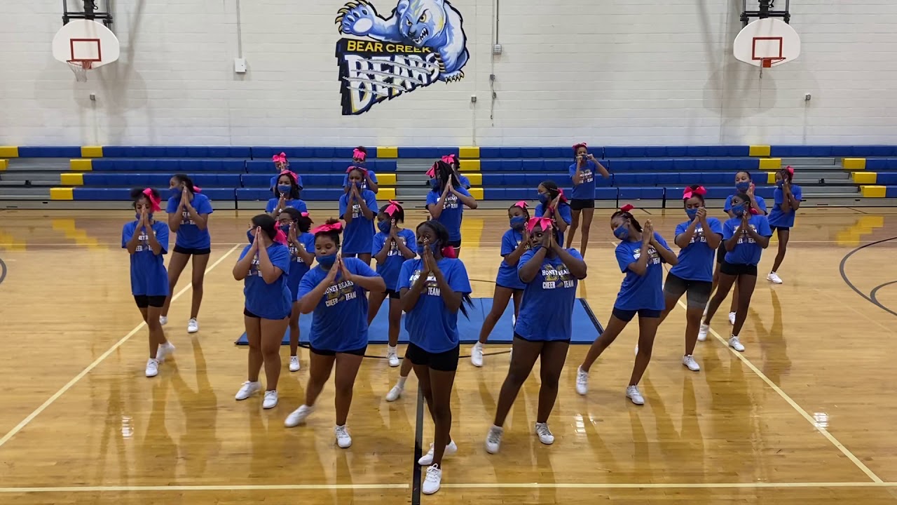 Cheer - Run The World- Pep Rally - YouTube