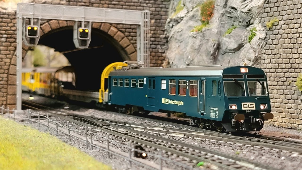 Modelleisenbahn HO, "Lötschberg" Rail Club Erguël, Sonntagszug 25.02. ...