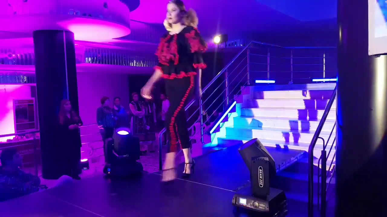 Prezentare aQua Models - FNS de Modă "Extravagance" ediția a XI-a, 2018 ...