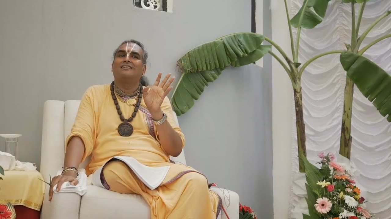 Stories of Lord Vitthala – Vittala Disguises Himself and Serves Sant ...