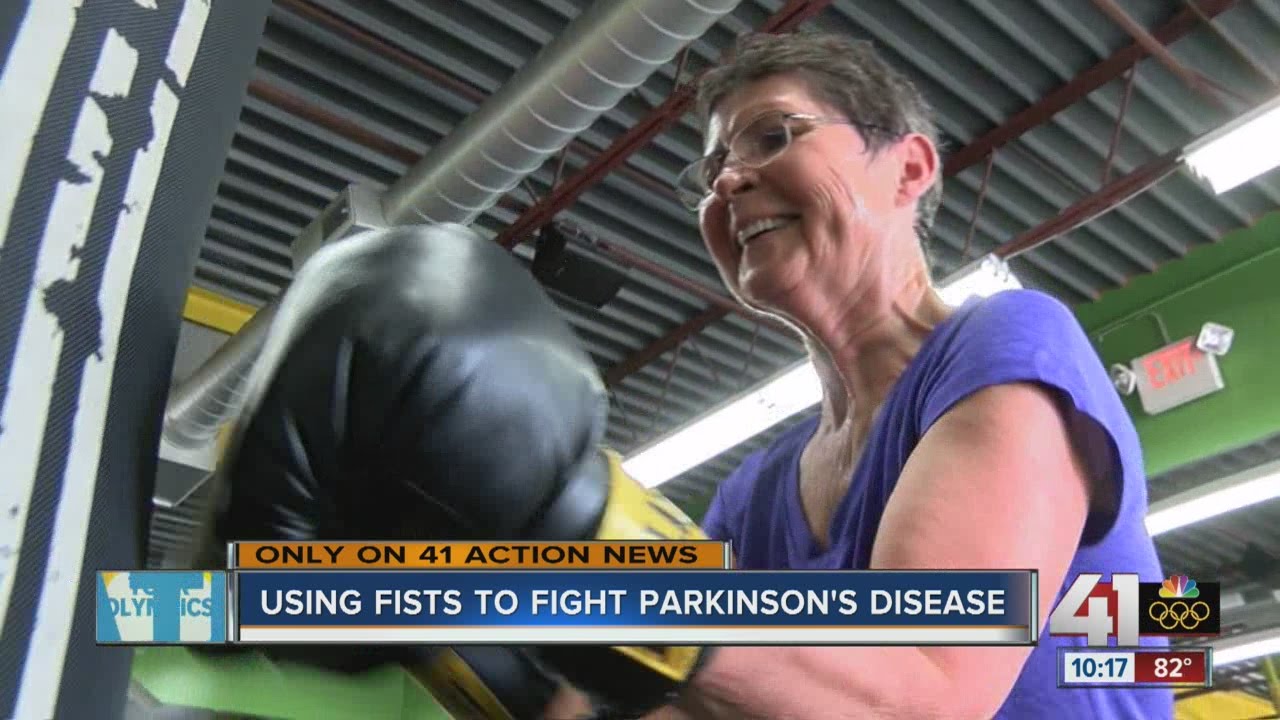 Parkinson's patients fight disease with boxing - YouTube
