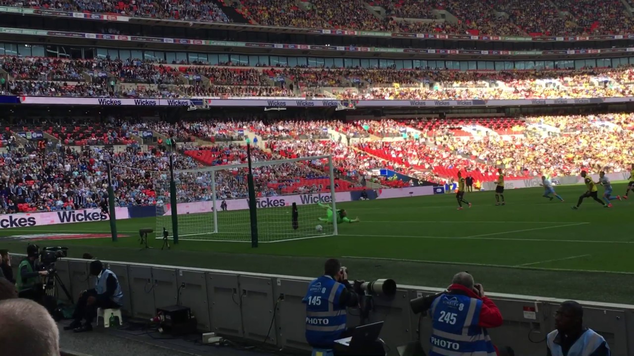 George Thomas winning goal at Wembley! - YouTube