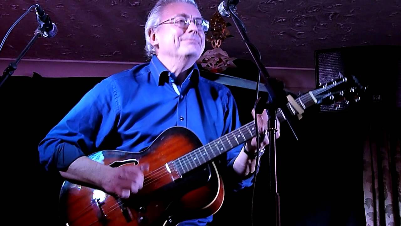 Martin McNeill - Tuesday Night Music Club, Hooley - 30/12/14 - YouTube
