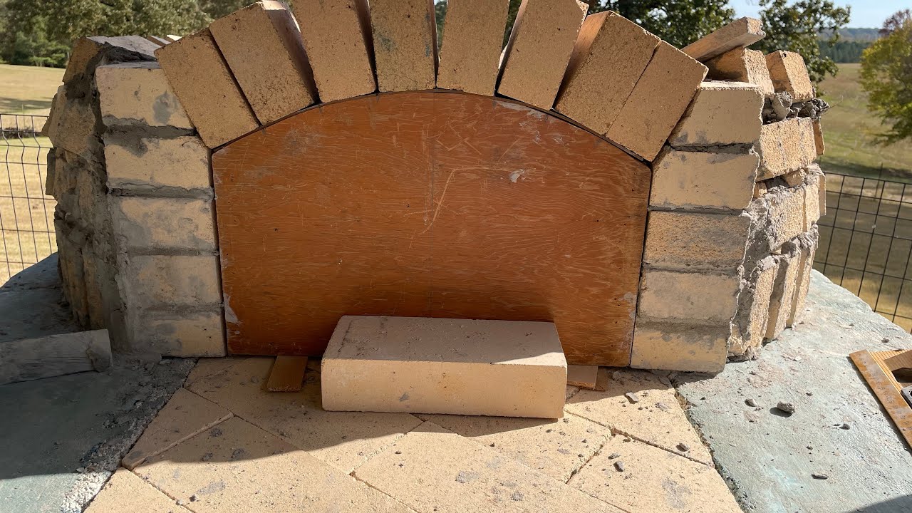 How to build a Brick Pizza Oven (part-8) building an arch - YouTube