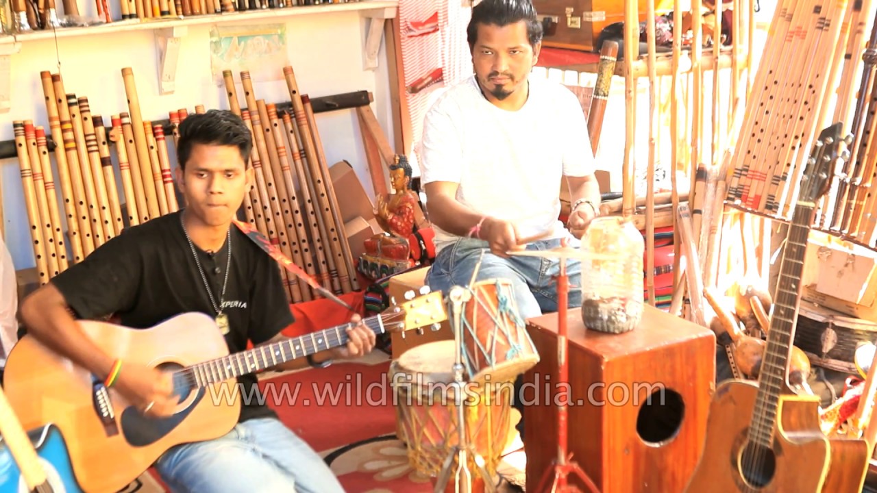 Musical instrument shop of Nepali brothers at Bhagsunag, Himachal - YouTube