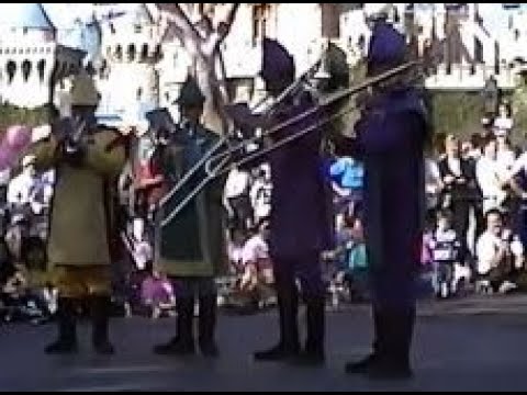 Disneyland Christmas Parade 1989 - YouTube