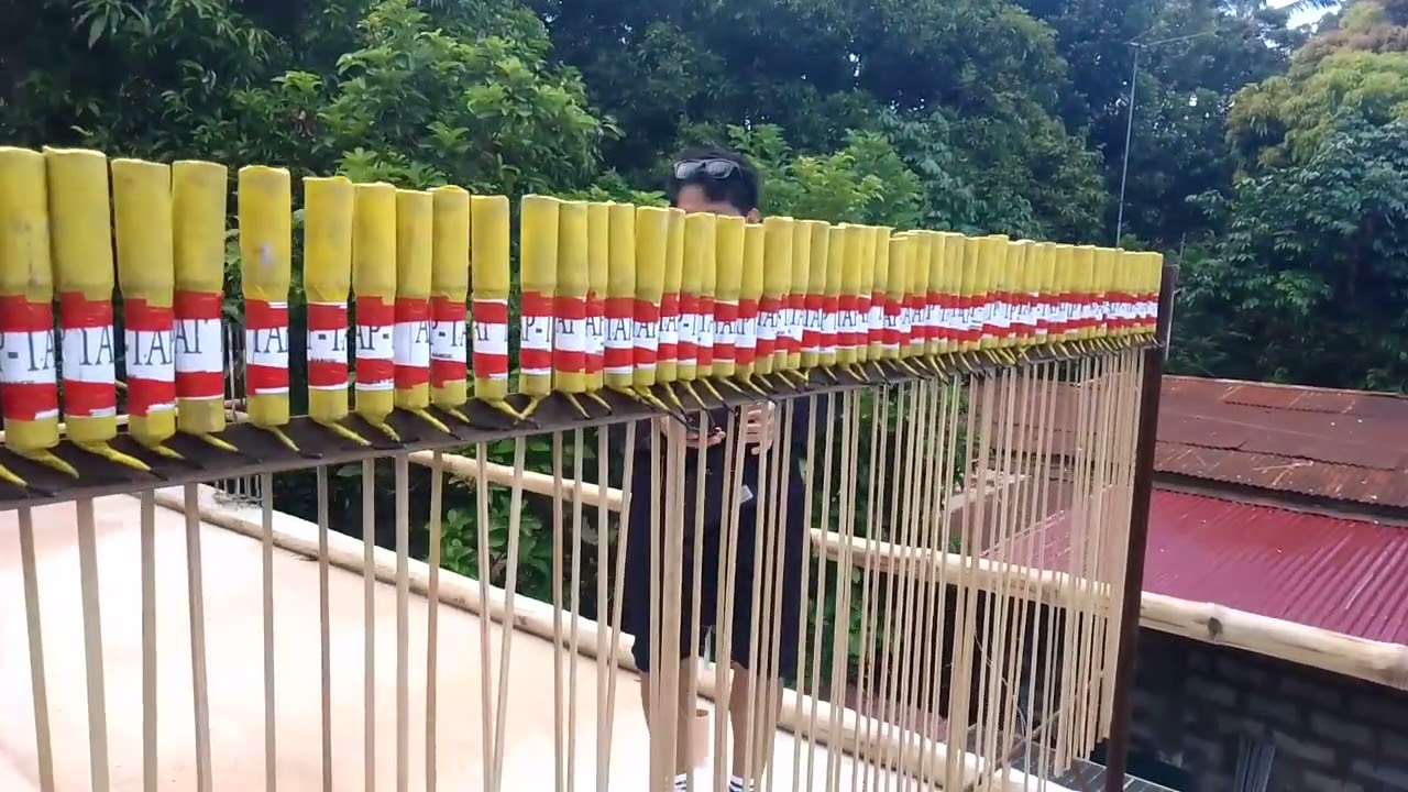 Tap Tap Kwitis Big by: Margie Fireworks | Pyro Batangueño - YouTube