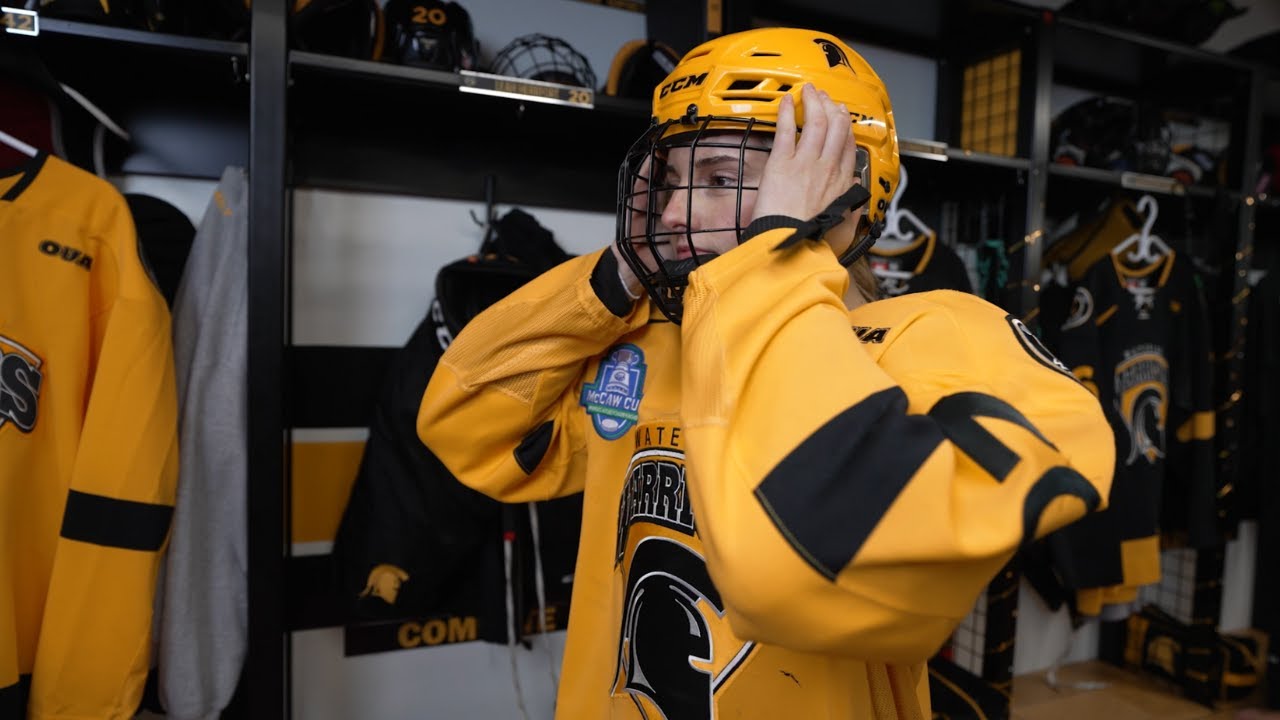 Playing to win for Waterloo (Leah Herrfort BA '24) - YouTube