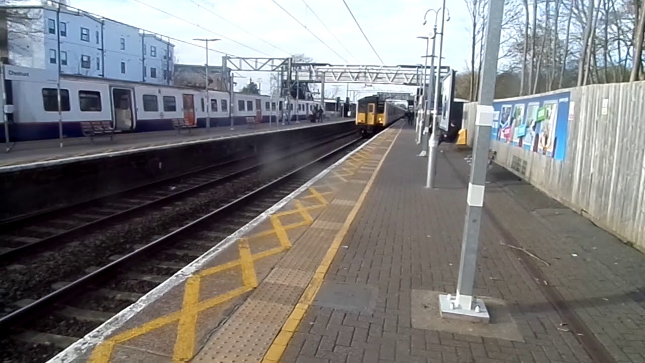 More Trains at Cheshunt 21/3/20 - YouTube