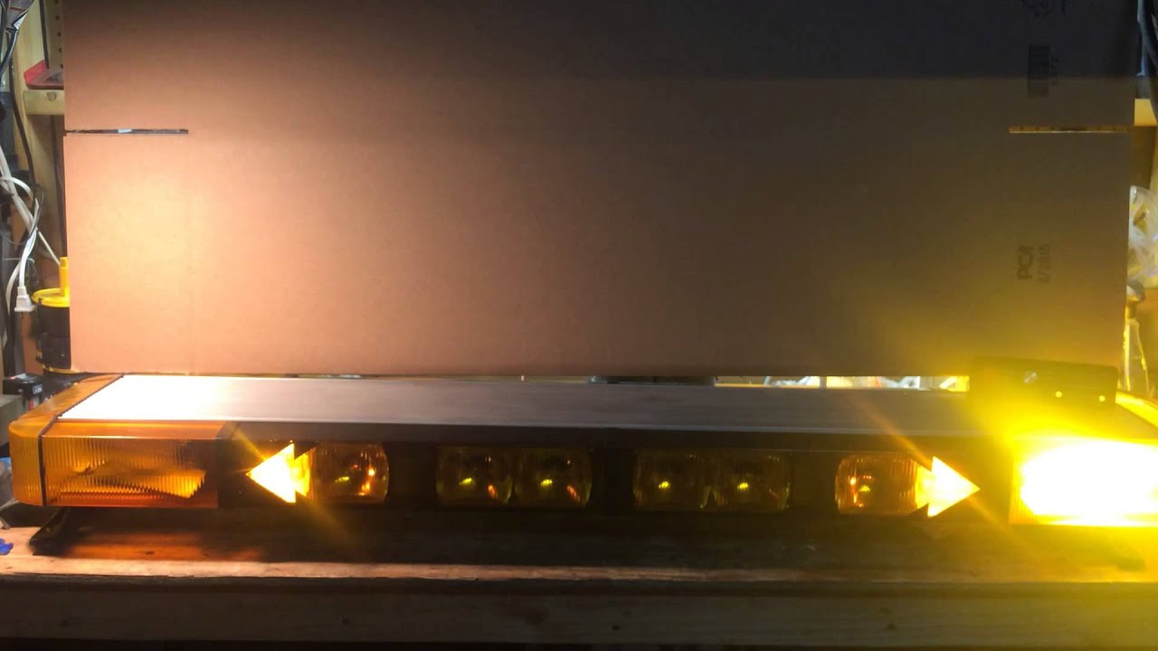 Whelen Edge 9000 52" light bar test run strobes and traffic advisor ...