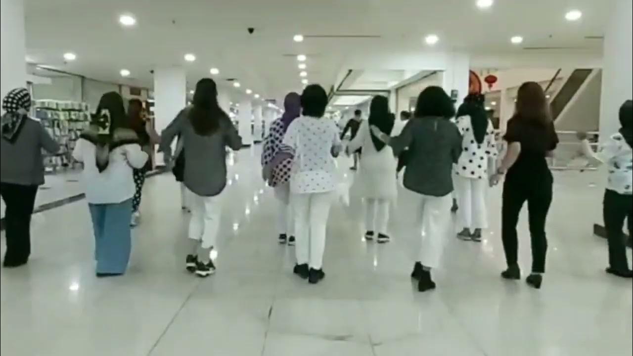 Delilah EZ Line Dance/Choreo: Juliet Lam (USA)/32C- 4W/ Level:Beginner/ Demo by Yo's Studio Mega ...