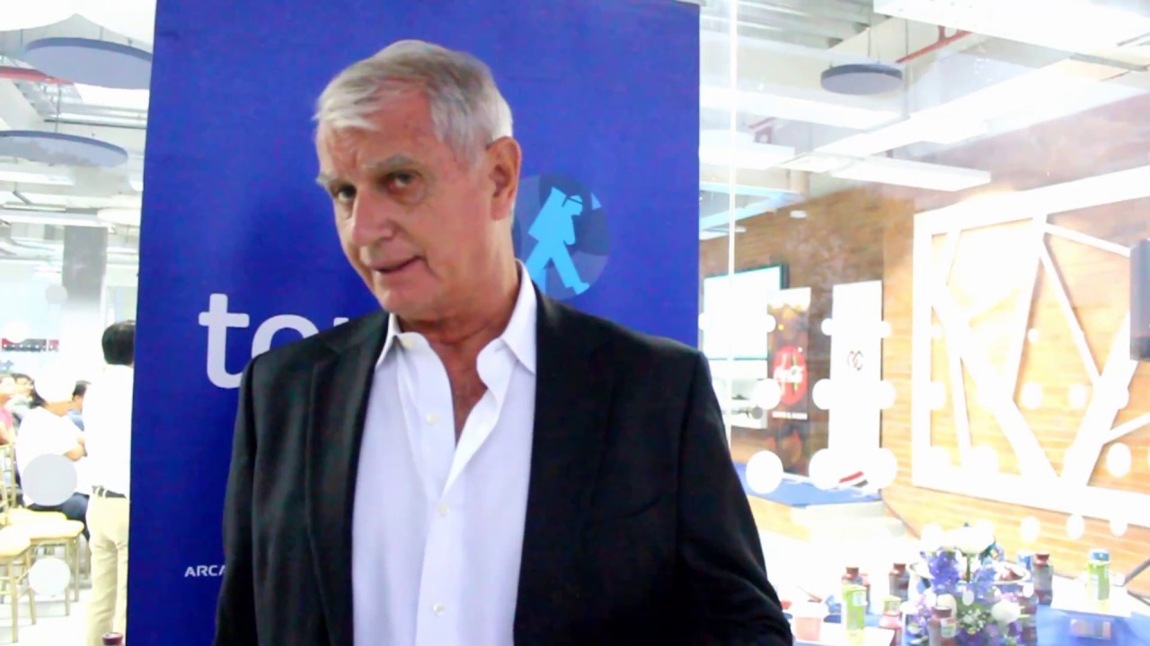 Edward Mcintosh, Gerente General de TONI S A - YouTube