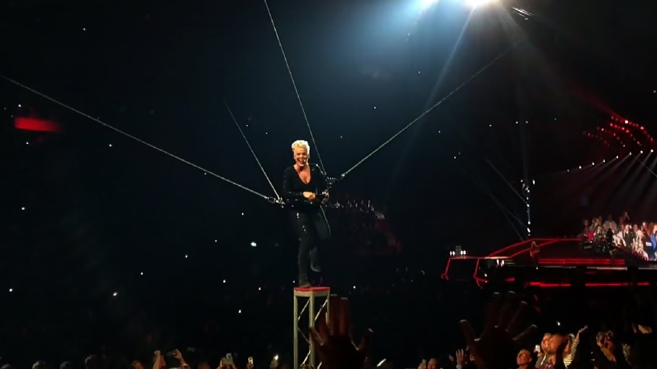 Pink, So What, Live. - YouTube