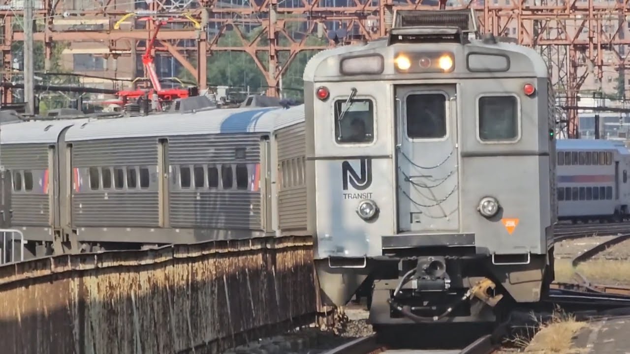 NJT Bay Street Shuttle Arrow III Trains at Hoboken Terminal (9/15/24 ...