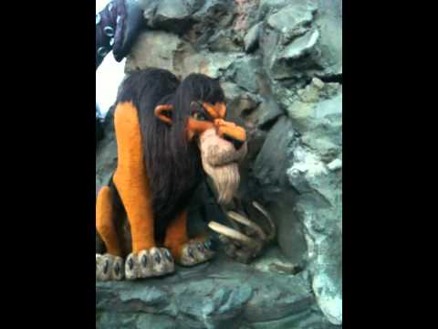 Scar (The Lion King) Disney's Once Upon a Dream Parade (Disneyland ...