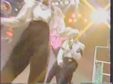 Soul Train 89' Intro - James, Louie Ski Carr, Myron Montgomery, Cheryl ...