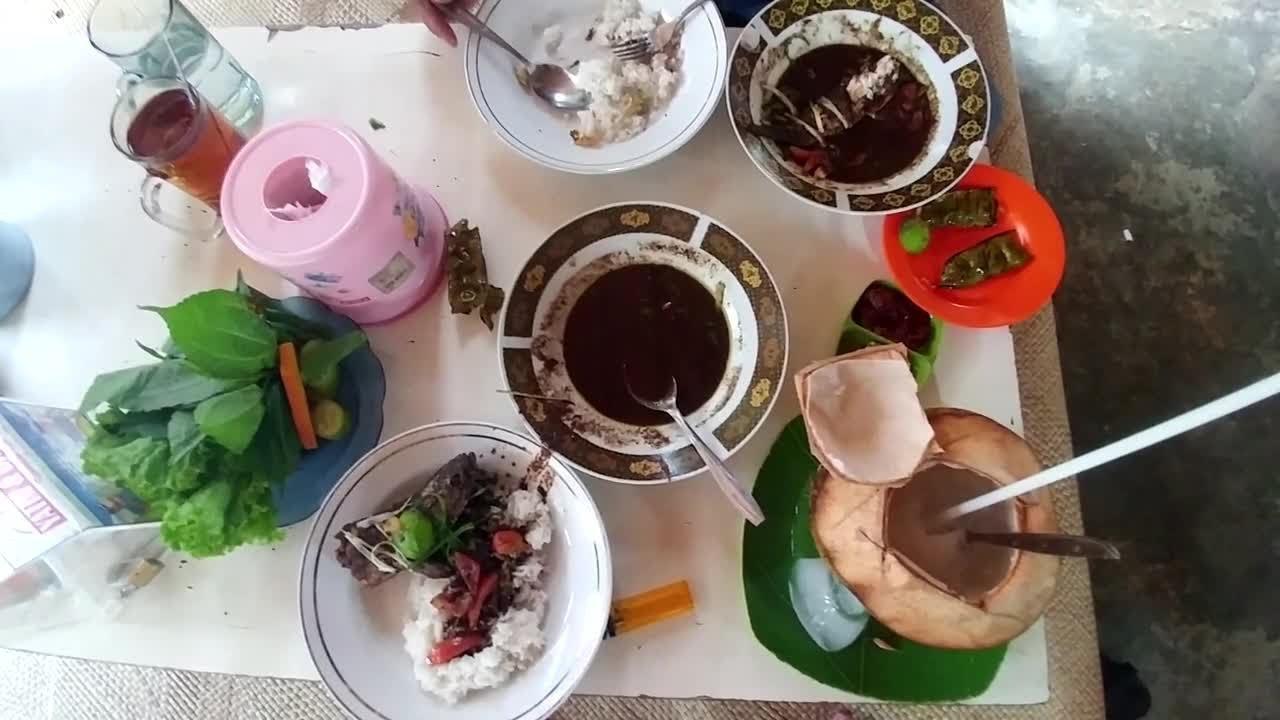 GABUS PUCUNG RUMAH MAKAN IBU EEN Jl Muchtar Sawangan Baru Depok - YouTube