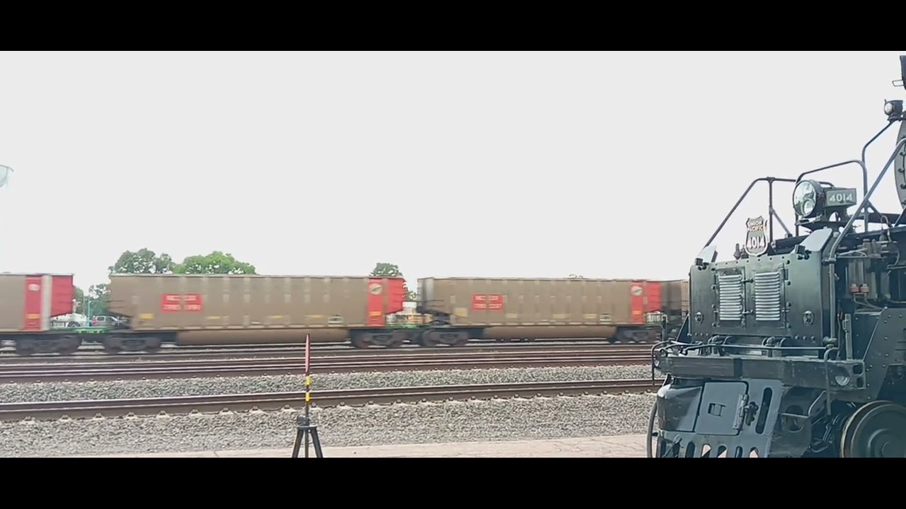 Union Pacific #4014 Big Boy with a UP Empty Unit Coal Train at North ...