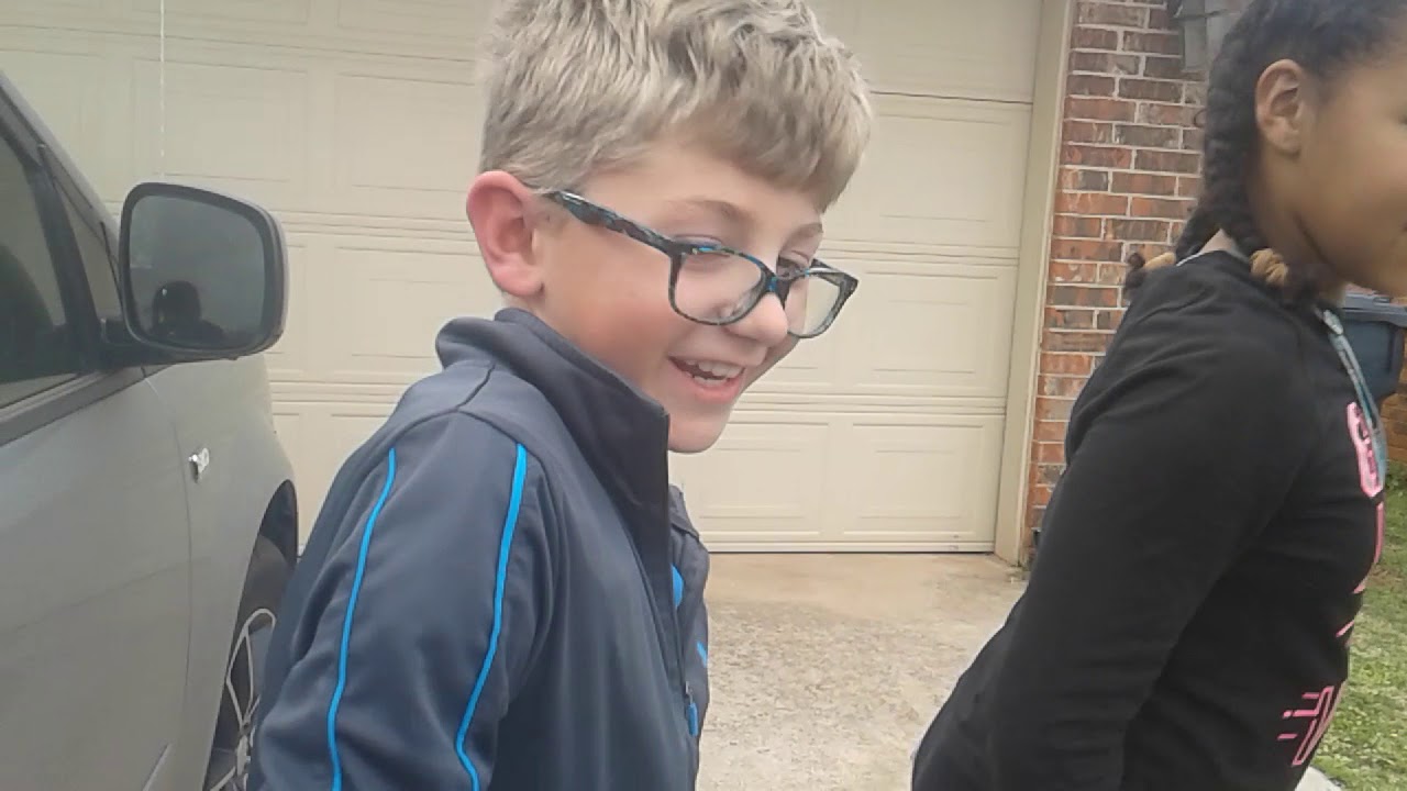 Trash can racing - YouTube