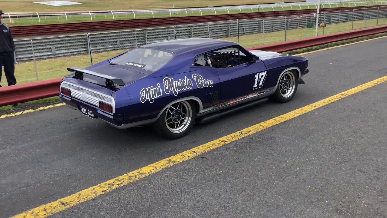MINI MUSCLE CAR XB FALCON GT V8 START UP - YouTube
