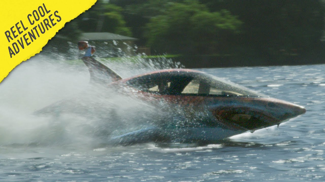 Dangerous Boat Wrecked my Fishing - YouTube