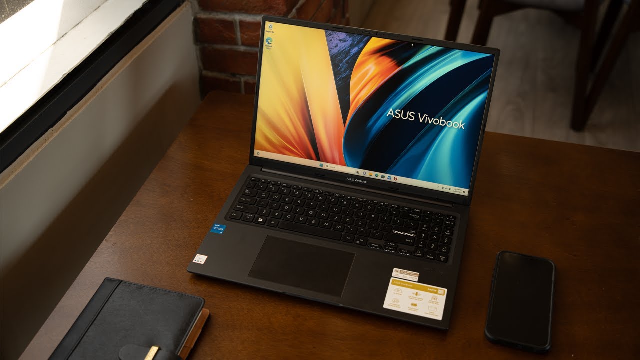 The PERFECT Laptop for Students and Young Professionals - YouTube