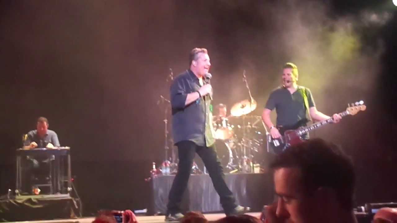 Rascal Flatts - Rewind - Live at Country to Country, Dublin - YouTube