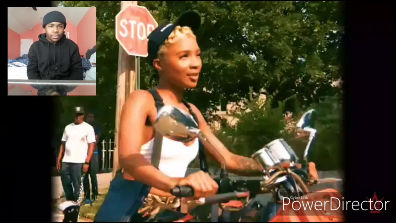 Reacting to THE BADDEST FEMALE IN RAP VVSNCE (FIRE) - YouTube