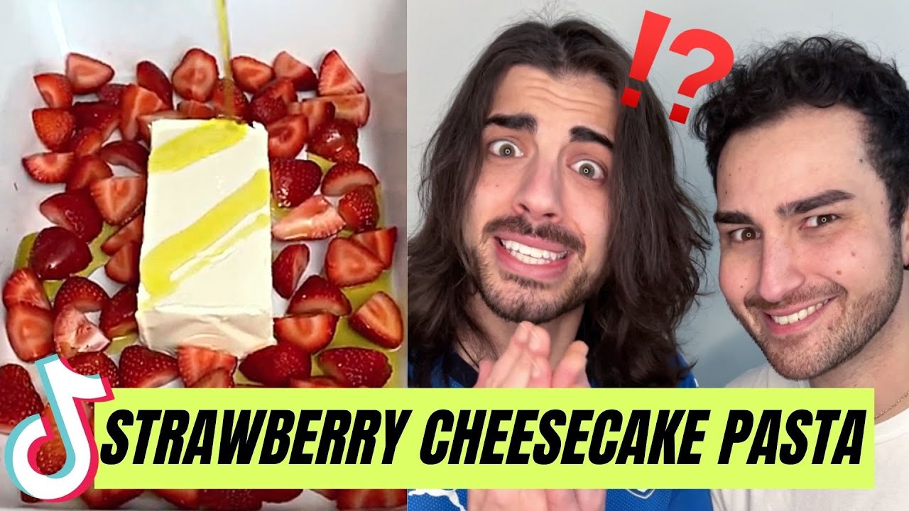 Italians reacting to TikTok Horror STRAWBERRY PASTA - Lionfield - YouTube