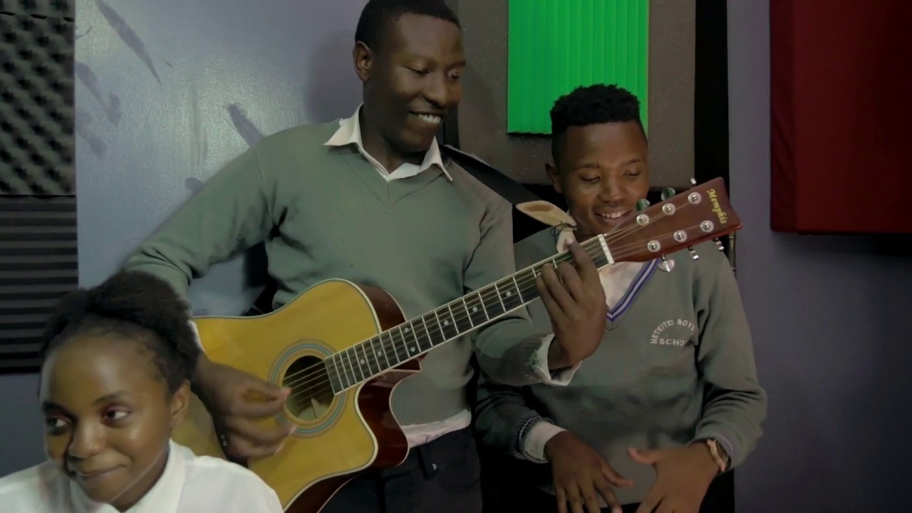MWALIMU TOM TAKES STUDENTS TO THE STUDIO - YouTube