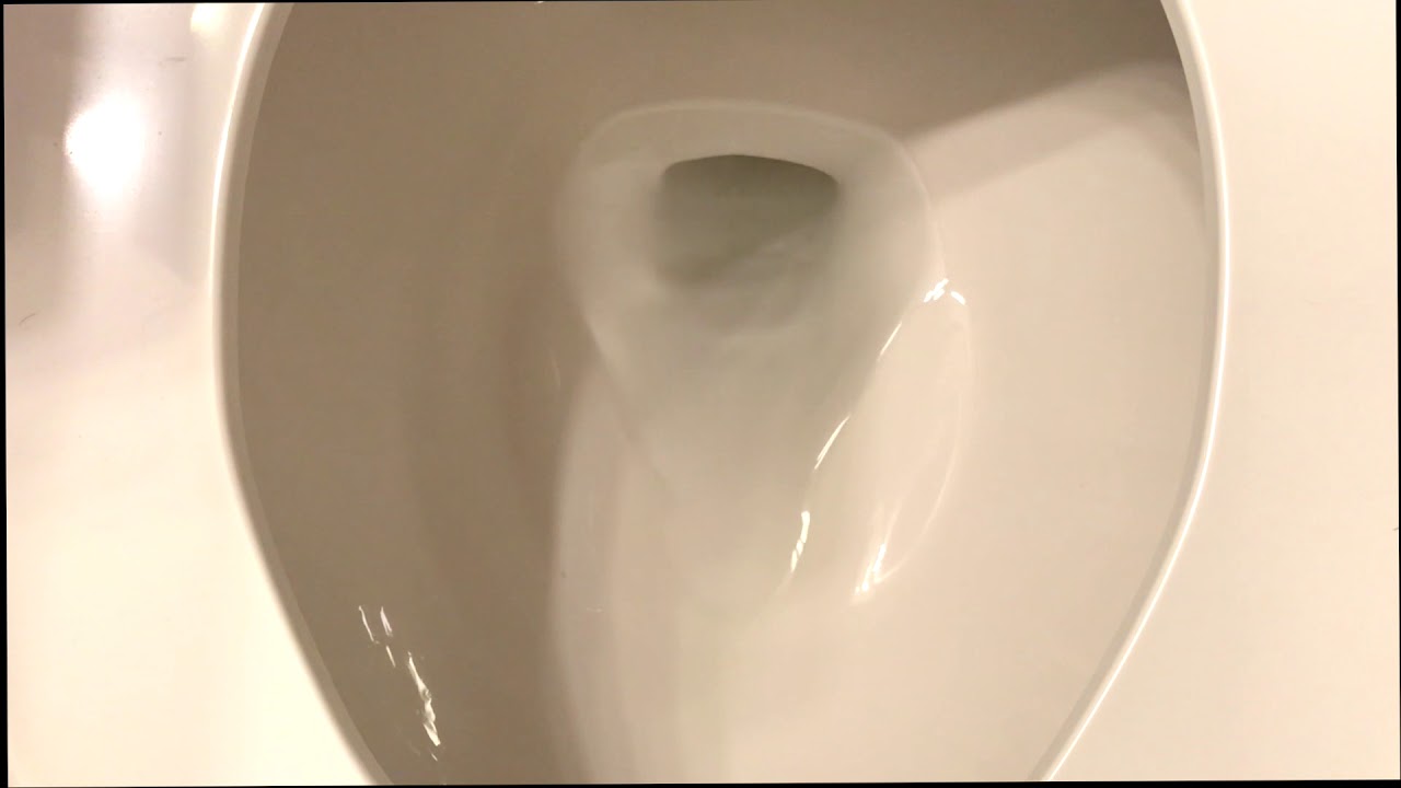 It's so windy, there are waves in the toilet - YouTube