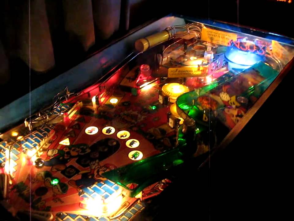 Super Mario Bros Pinball Machine - YouTube
