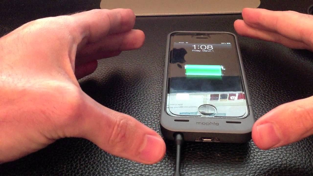 Mophie Helium Battery Pack For iPhone 5 Hands-On Review - YouTube