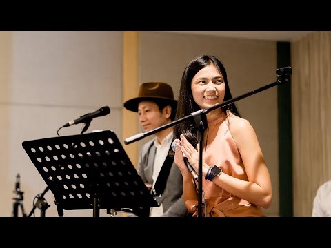 Can't help falling in love เปิดตัว - Covered by Gift Thanawan - YouTube