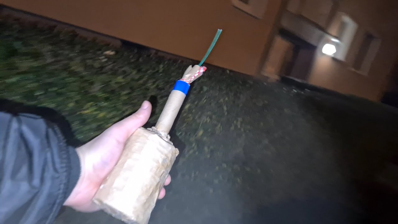 2x Selfmade 50g Cipolla Blue/Green Preburner *EXTREME SOUND* [Full-HD] | PyrOX - YouTube