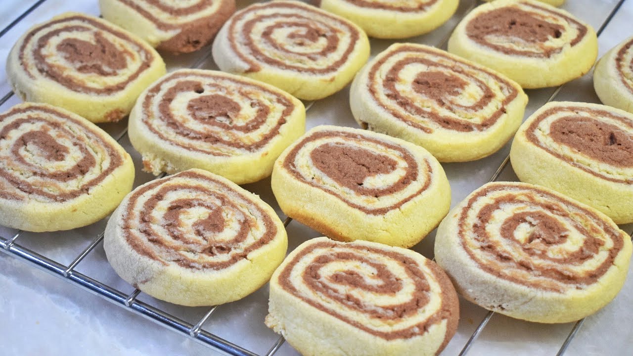 Pinwheel Cookies | Pinwheel Biscuits | How to Make Biscuits | Homemade ...