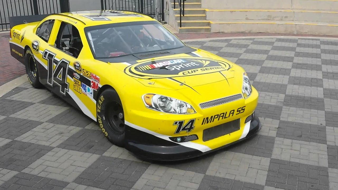 Pulling a car in for our photo shoot - YouTube