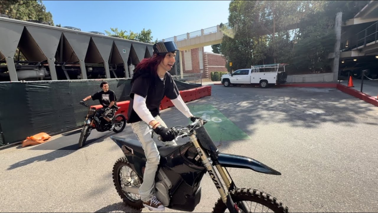 A RIDE WITH BURBERRY ERRY - YouTube