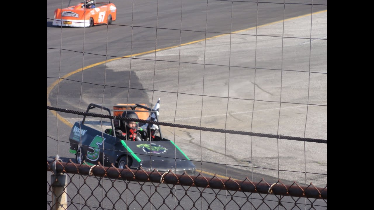 Tristan Riddle wins again in the Jr. Faskart Heat #2 - YouTube