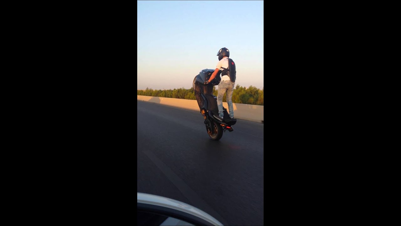 cabrage tmax 530 by yakoub roof bordj 34 - YouTube